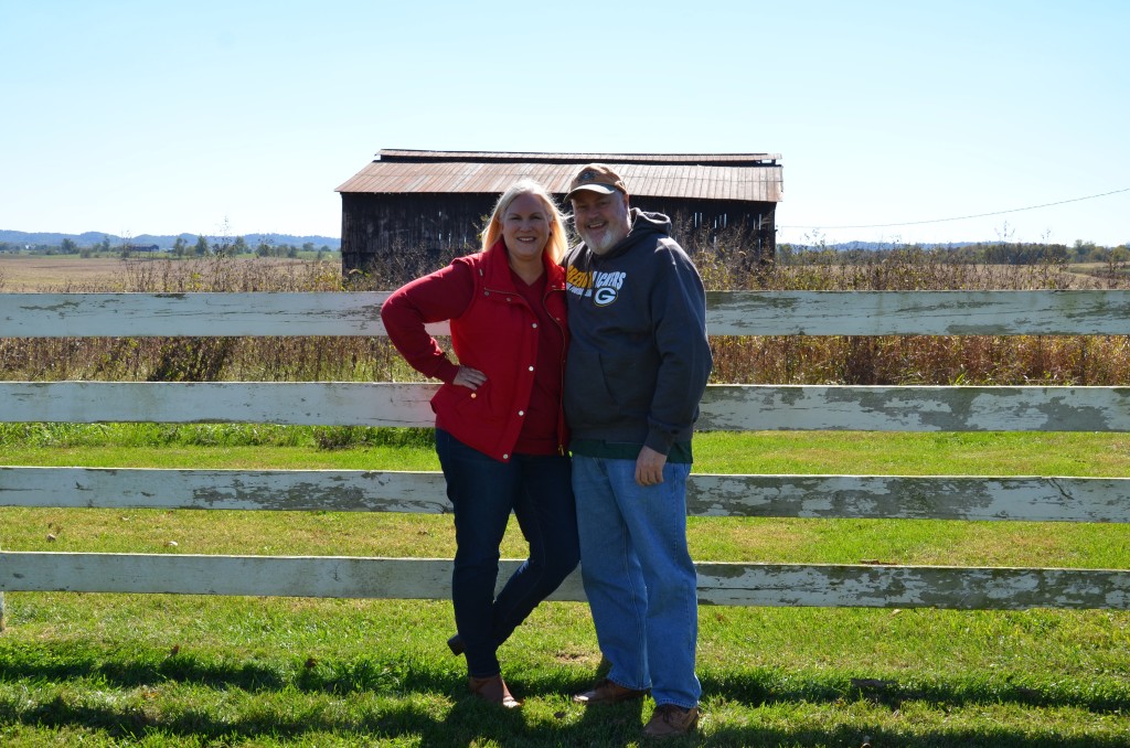 About Tom and Jan Ross - WanderlustWonder